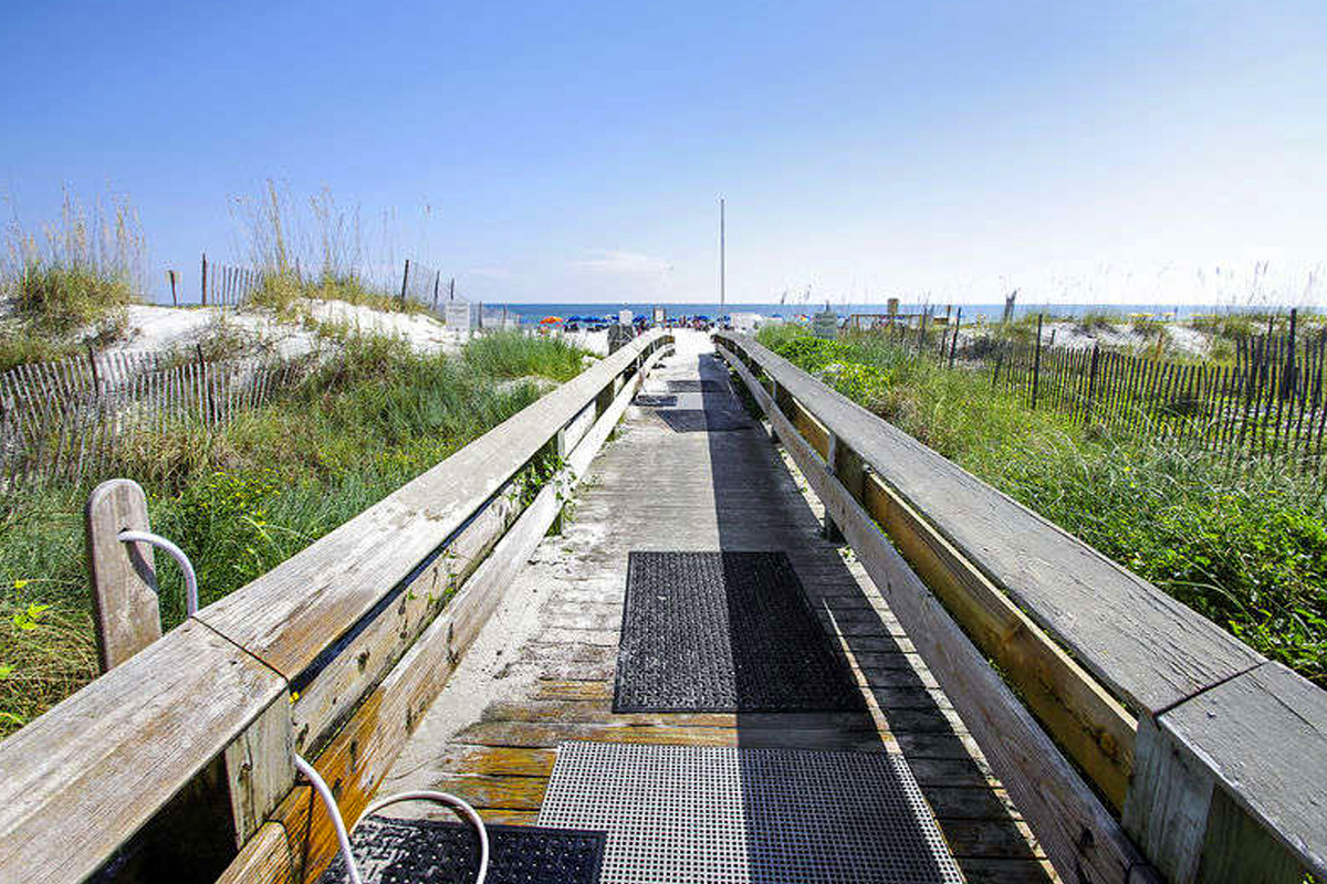 Pelican Pointe Orange Beach Condo Rentals - MyBeachGetaways.com